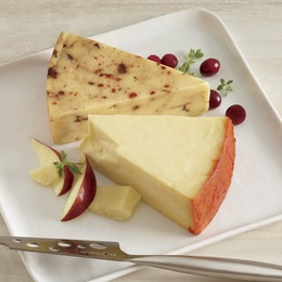 Cheddar Cheese - Sharp Cheddar, White Cheddar | Wisconsin Cheeseman