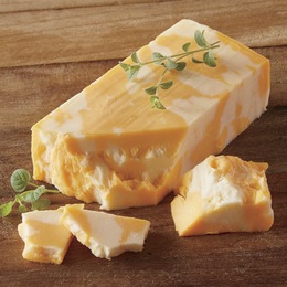 Cheddar Cheese - Sharp Cheddar, White Cheddar | Wisconsin Cheeseman