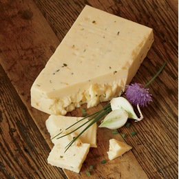 Cheddar Cheese - Sharp Cheddar, White Cheddar | Wisconsin Cheeseman
