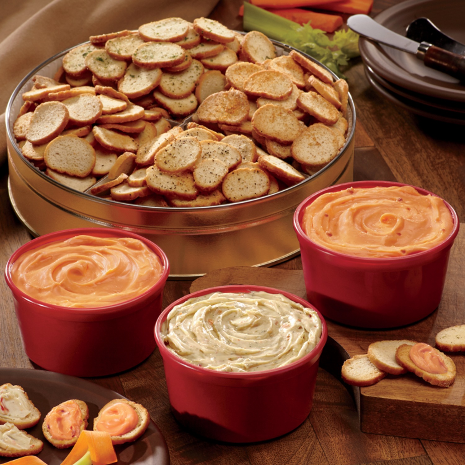 Crunchy Crisps with Spreads Gift Assortment | Wisconsin Cheeseman